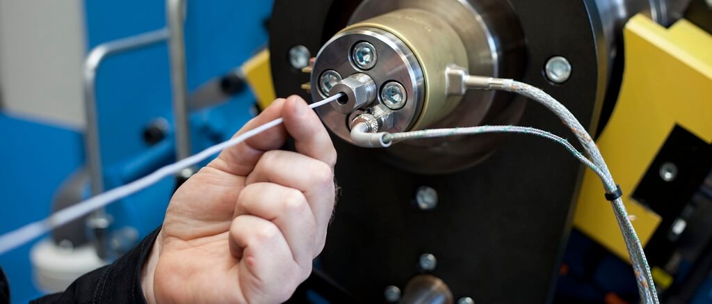 News - The complete extrusion process of PTFE